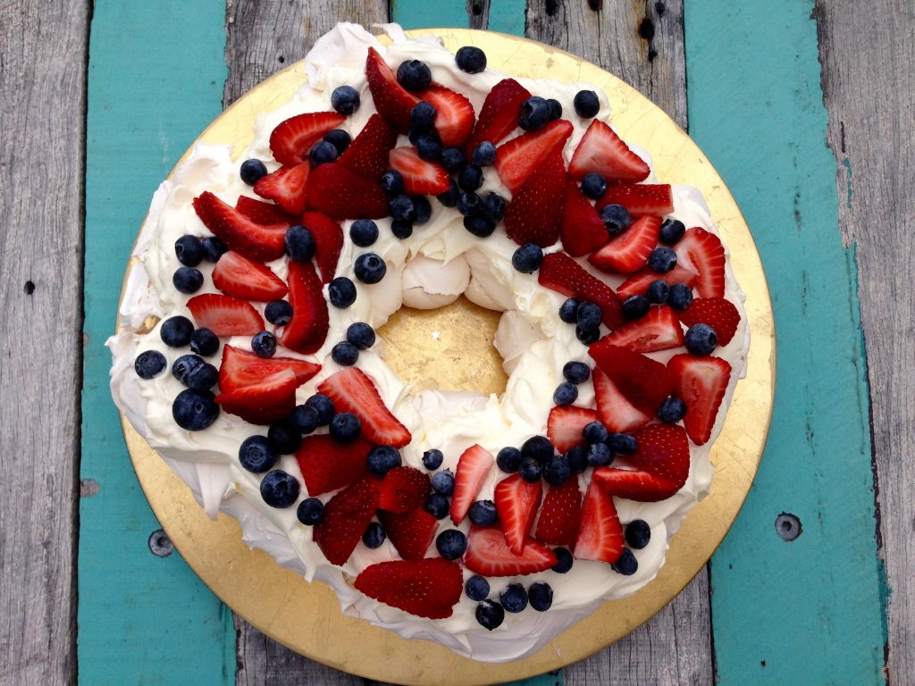 Aussie Pavlova- Vanilla & Berry Wreath - Carly's Recipe
